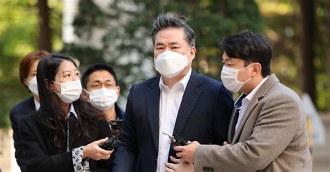 속행 공판 출석하는 유동규 본부장