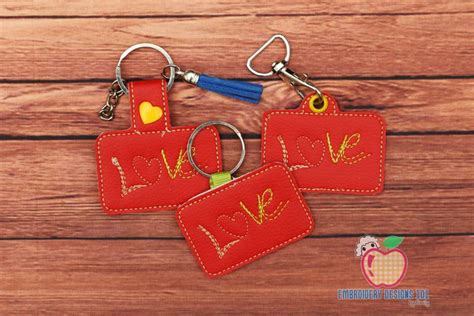 Love Text Ith Key Fob Pattern
