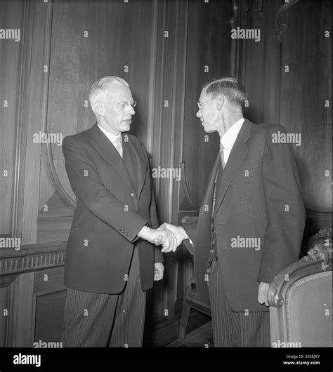 Wahl Der Bundesräte Markus Feldmann Und Max Weber Bern 1951 Election Of The Federal Councilors