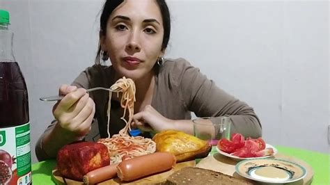 Mukbang შებოლილი ქათამი სარდელი სპაგეტი სალა ბროწეულის ნექტარი Youtube
