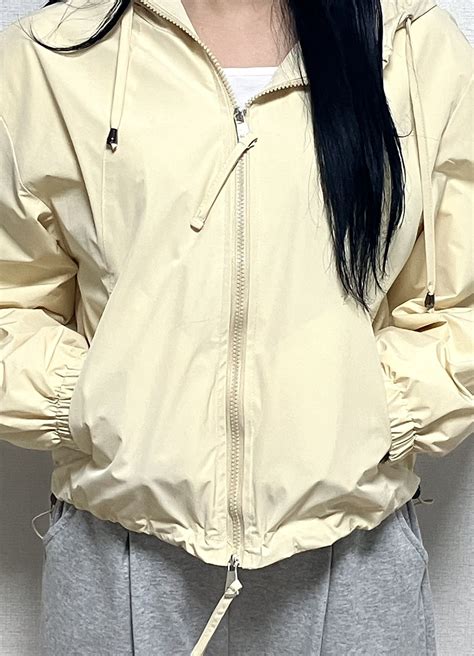 봄 신상룩 사장님 Pick 가벼운 바스락 후드 점퍼 에이블리