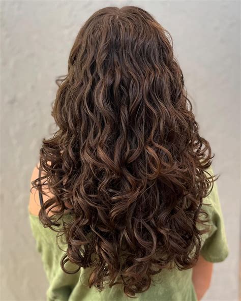 Ranking The Hottest Curly Haircuts Of 2024 Find Your Perfect Style