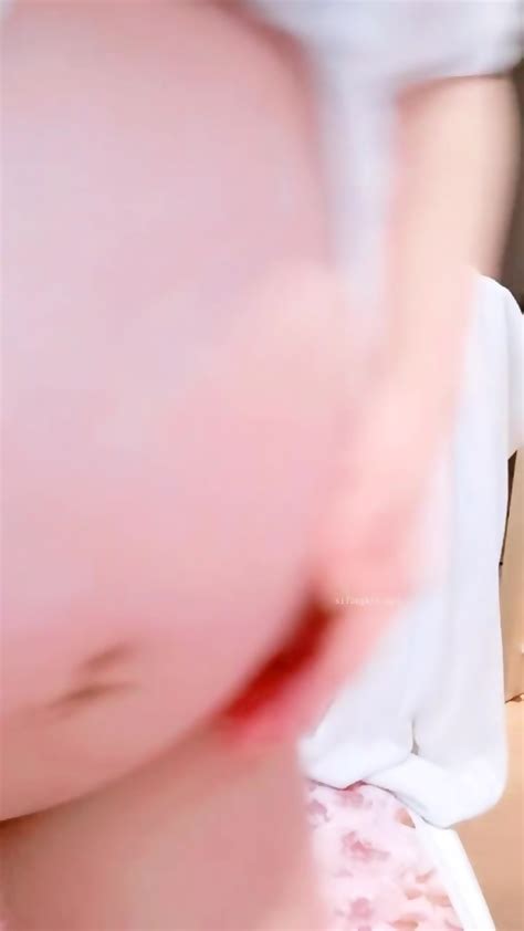 哺乳孕妇 奶妈团 多位奶妈 吸奶挤奶大杯 喷射镜子模糊了 震撼的全奶宴 难得一见 Eporner