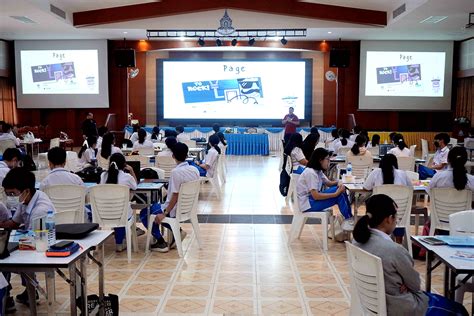 โครงการอบรมเชงปฏบตการ STEM Robotics Camp วนท สงหาคม สถาบนนวตกรรมการ