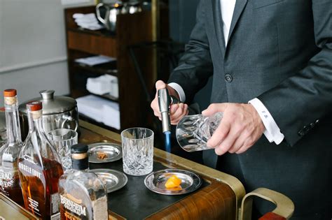 7 Great American Bars With Tableside Cocktail Service Maxim