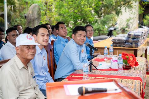 ក្រុមការងារគណបក្សប្រជាជនកម្ពុជា ឃុំកោះសំពៅ ស្រុកពាមជរ ខេត្តព្រៃវែង Added A
