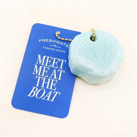 Seashell Floating Keychain Freshwater In 2025 Cool Ts Keychain Things I Need To Buy