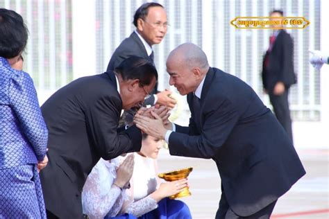 សម្តេចក្រឡាហោម ស ខេង ឧបនាយករដ្ឋមន្រ្តី រដ្ឋមន្រ្តីក្រសួងមហាផ្ទៃ