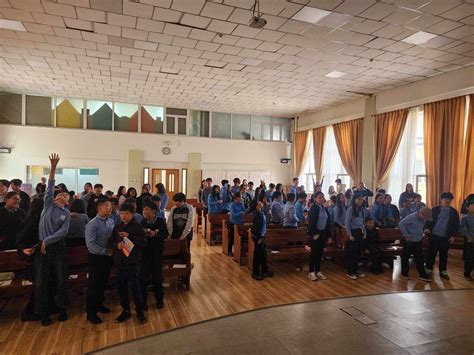 Нийслэлийн Ерөнхий боловсролын Тусгал сургууль Ulaanbaatar