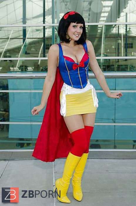 Stunning Cosplay Women Zb Porn