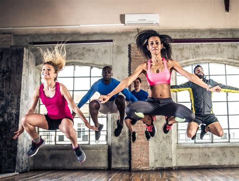 Jump Squats Benefits How Exploding Skyward Can Power Pack Your Muscles