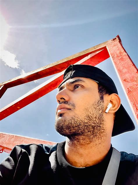 Irosh Treeස් 🤩🌳💚🌥️☑️ ගසක් යනු බොහෝ මිනිසුන් නොසලකා හරින දෙයක්වේ එසේම ගසුත් අපව