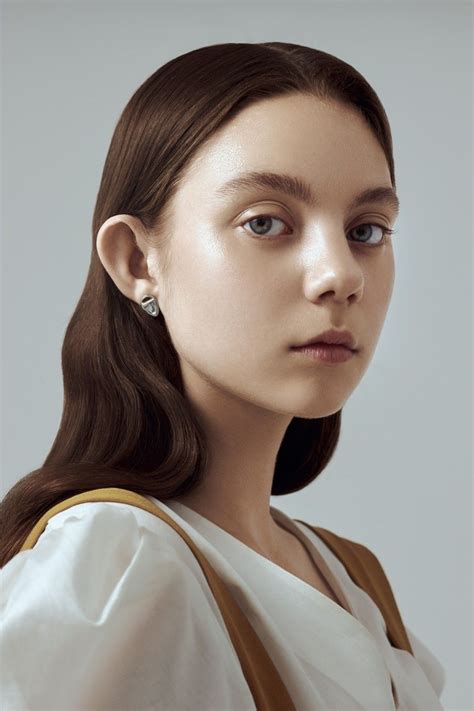 Face Drawing Reference Body Reference Pose Reference Photo Portrait Sketches Portrait