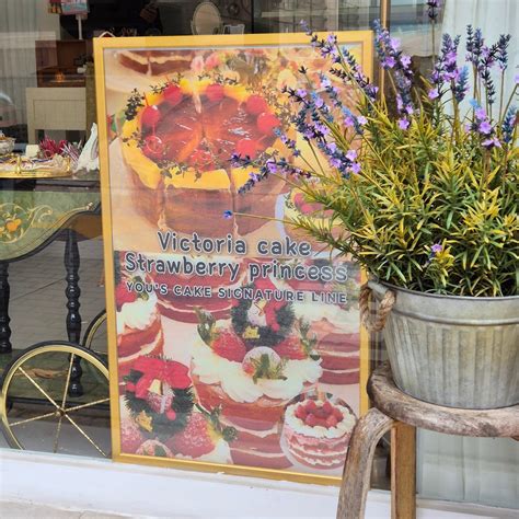 유즈케이크 사랑으로 구워요 L 대구 케이크 • 수제디저트 L 선물포장 안녕하세요 유즈케이크입니다🍓 라인업에서 빠졌지만 더 예뻐져버린 딸기공주 잠깐 주문열렸을때