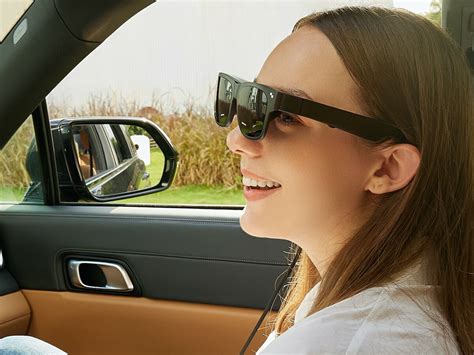 Tcl Nxtwear S Xr Glasses Produce A Personalized Microoled Display As