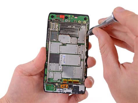Motorola Droid Razr Teardown Reveals Kevlar Back Components Gsmdome Com