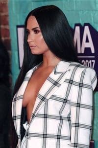 Demi Lovato S Tits Hanging Out At The Mtv Emas
