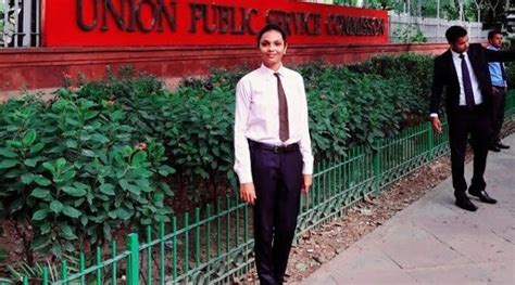 Meet Assistant Commandant Poonam Gupta The First Person To Get Married At Rashtrapati Bhavan