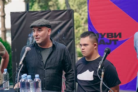 СЕ РАДУВАМЕ ШТО ПО 4 ГОДИНИ „М“ ЌЕ ИМА ПРЕМИЕРА НА СИНЕДЕЈС ВЕЛИ ЕКИПАТА НА НОВИОТ ФИЛМ НА