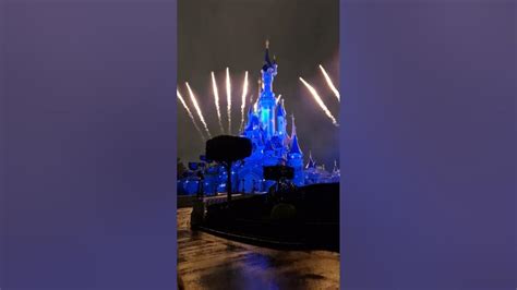 светлинно шоу на замъка в Дисниленд Париж Youtube