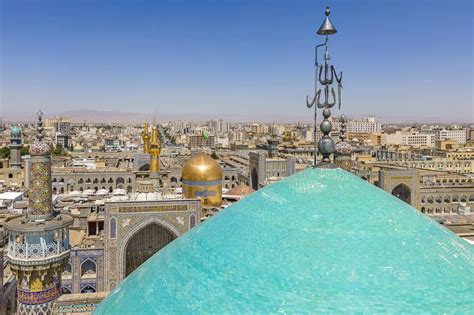 تصویری از گنبد گوهرشاد و گنبد حرم امام رضا