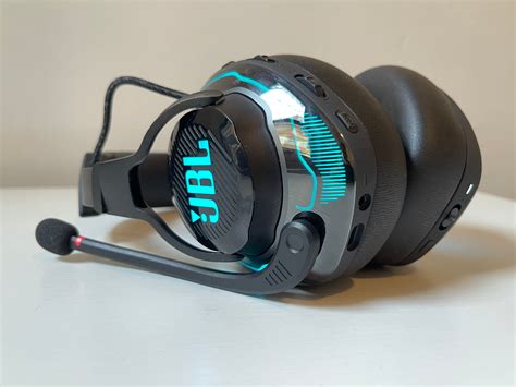 Slideshow Jbl Quantum Wireless Photos