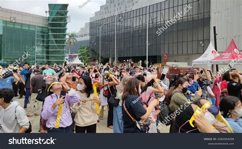 3 Jakarta Partial Solar Eclipse During Hybrid Solar Eclipse 2023 Images