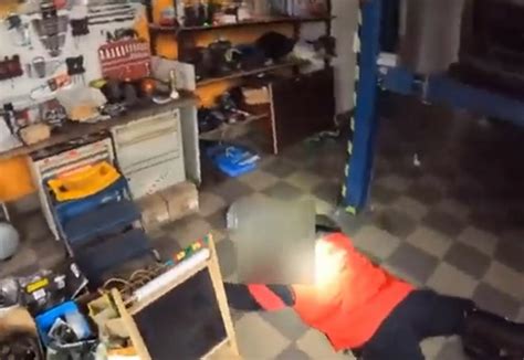 Galerie Za Dětskou Prostituci V Předlicích Padl Trest 18 Měsíců Některým Dětem Bylo Jen Deset