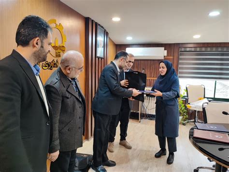 پارک علم و فناوری استان گلستان از بانوان شاغل در پارک علم و فناوری گلستان تقدیر شد