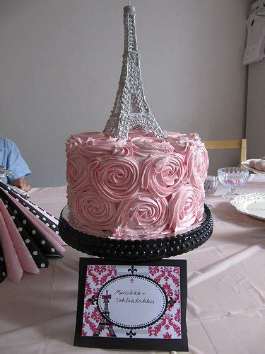 Eiffel Torni Kakku Kakkukatri