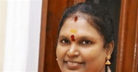 கடலூர் கட்டுக்கட்டாக ஆவணங்கள் கோடிக்கணக்கில் சொத்துகள் அதிமுக முன்னாள் எம்எல்ஏ வீட்டில்