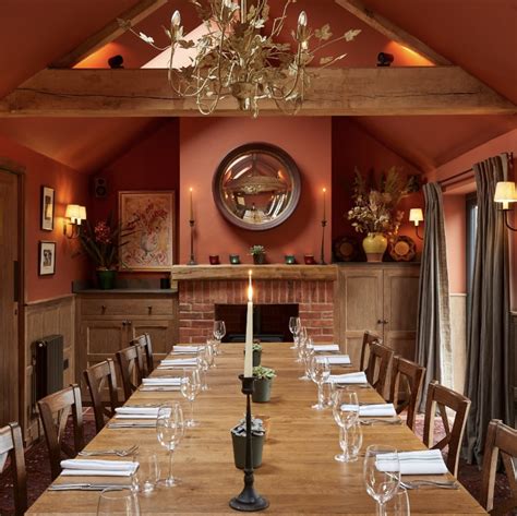 15 Cosy Pubs In Berkshire With A Roaring Fire Muddy Stilettos