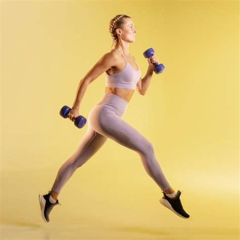 Low Skeletal Muscle Mass Is Associated With Cognitive Decline As