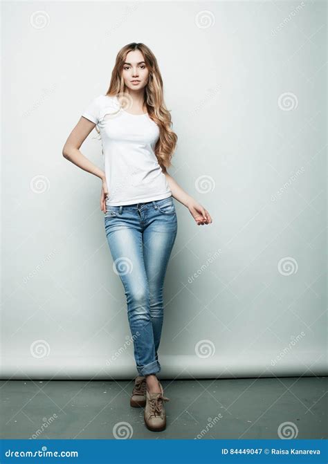 Lifestyle Fashion And People Concept Full Body Young Fashion Woman