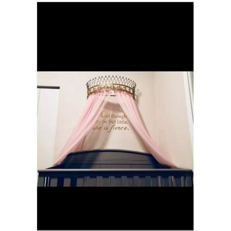 Wall Teesters Bed Crowns