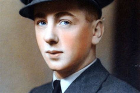 Captain Eric Brown Wwii Airman Extraordinaire 2407 Carrier Landings And 500 Different Airplanes