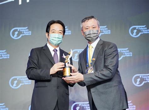 【獲獎了！揪團動起來，走出近千次的台灣環島！kpmg安侯建業獲頒「運動企業 Kpmg In Taiwan 安侯建業