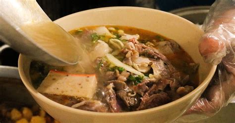 Bún Bò Mỡ Nổi Gần 30 Năm ở Sài Gòn Không Mong đông Khách Quá Sau Khi