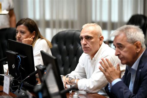 Од денешната 178 седница на Влада Донација на 160 таблети на институции и даватели на социјални