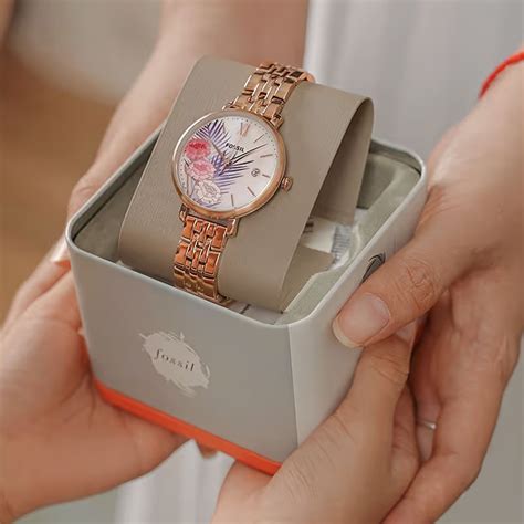 Наручные часы Fossil Jacqueline Es5275 — купить в интернет магазине по цене 18691 рубль