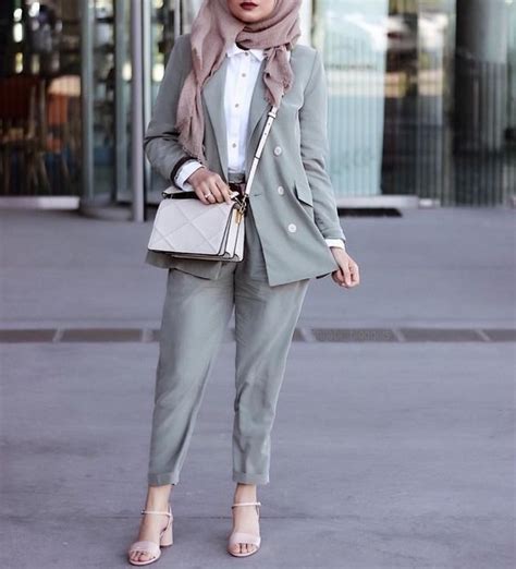Classic And Formal Hijabi Outfits Casual Hijab Style Casual Fashion