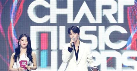 [포토] 미연 도영 2부도 힘차게 파이팅