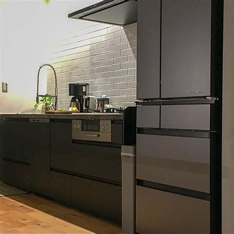 【写真付きレビュー】パナソニック 550l 6ドアノンフロン冷蔵庫 ミスティダークグレーフロスト加工 Nr F554wpx H