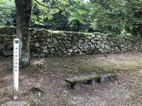 妻木城 巨石に囲まれた妻木氏の居城岐阜県土岐市 たびすた