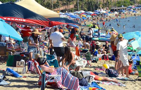 Between Walk Ins And Rvers Newport Dunes Welcomes Nearly 8700 To