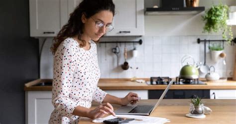 Turbotax Premier Vs Deluxe Versions Features And Comparison Supermoney