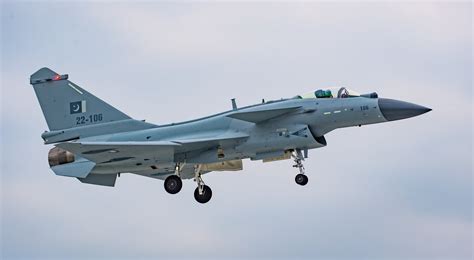 In Pictures Pm Imran Oversees J10 C Fighter Jets Induction To Paf Pakistan Dawn Com