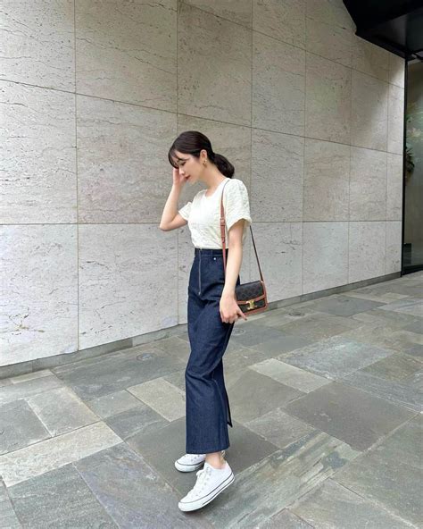 金城ゆきさんのインスタグラム写真 金城ゆきinstagram「 湿気がすごくて髪の毛が決まらない今日このごろ😮‍💨 Ootd♥
