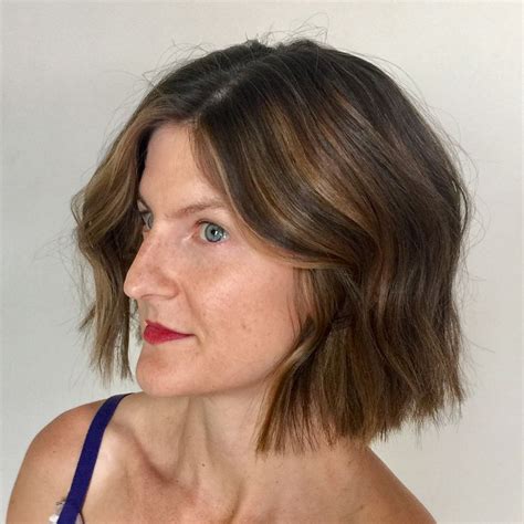 30 Chin Length Hairstyles For A More Feminine Look Artofit