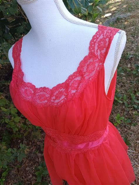 S S Vintage Rockabilly Pinup Girl Short Sex Kit Gem